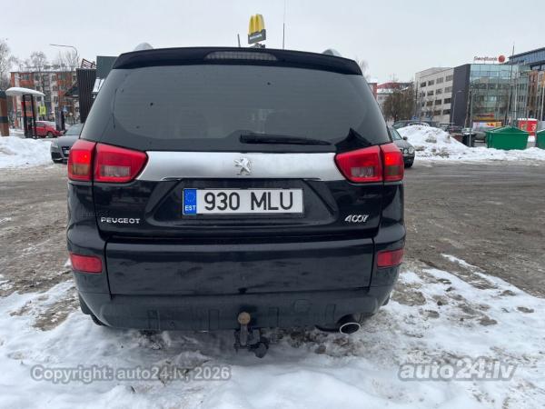 Black Peugeot 4007 2009 in Tallinn, with an engine capacity of 2.40 L and mileage of 200 thousand km for 3790 €, photo 7 on AUTOMOTO.COM.LV