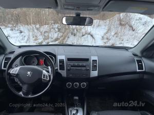 Melns Peugeot 4007 2009 Tallina, ar dzinēja tilpumu 2.40 L un nobraukumu 200 tūkst. km par 3790 €, foto 11 vietnē AUTOMOTO.COM.LV