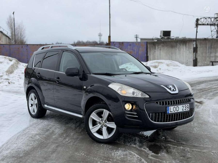 Black Peugeot 4007 2009 in Vilnius, with an engine capacity of 2.18 L and mileage of 301 thousand km for 3450 €, photo 3 on AUTOMOTO.COM.LV