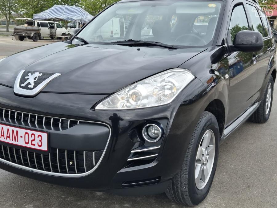 Black Peugeot 4007 2009 in Siauliai, with an engine capacity of 2.20 L and mileage of 262 thousand km for 4250 €, photo 1 on AUTOMOTO.COM.LV