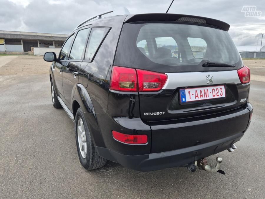 Black Peugeot 4007 2009 in Siauliai, with an engine capacity of 2.20 L and mileage of 262 thousand km for 4250 €, photo 10 on AUTOMOTO.COM.LV