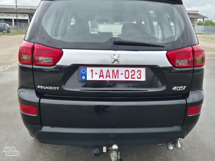 Black Peugeot 4007 2009 in Siauliai, with an engine capacity of 2.20 L and mileage of 262 thousand km for 4250 €, photo 11 on AUTOMOTO.COM.LV
