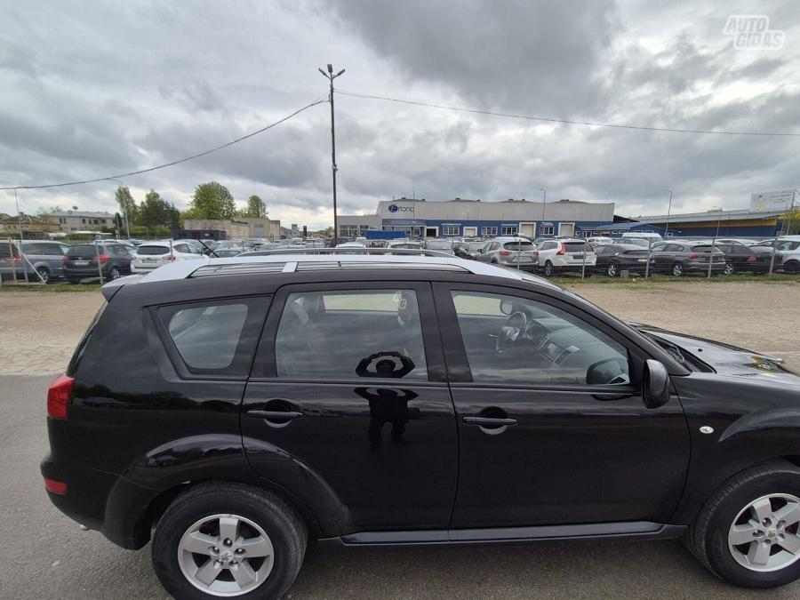 Black Peugeot 4007 2009 in Siauliai, with an engine capacity of 2.20 L and mileage of 262 thousand km for 4250 €, photo 14 on AUTOMOTO.COM.LV