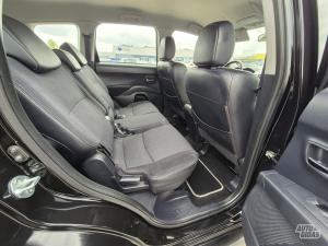 Black Peugeot 4007 2009 in Siauliai, with an engine capacity of 2.20 L and mileage of 262 thousand km for 4250 €, photo 16 on AUTOMOTO.COM.LV