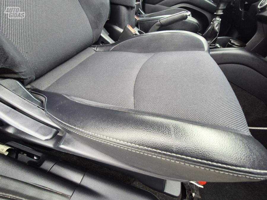 Black Peugeot 4007 2009 in Siauliai, with an engine capacity of 2.20 L and mileage of 262 thousand km for 4250 €, photo 17 on AUTOMOTO.COM.LV
