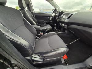 Black Peugeot 4007 2009 in Siauliai, with an engine capacity of 2.20 L and mileage of 262 thousand km for 4250 €, photo 19 on AUTOMOTO.COM.LV