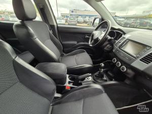 Black Peugeot 4007 2009 in Siauliai, with an engine capacity of 2.20 L and mileage of 262 thousand km for 4250 €, photo 21 on AUTOMOTO.COM.LV