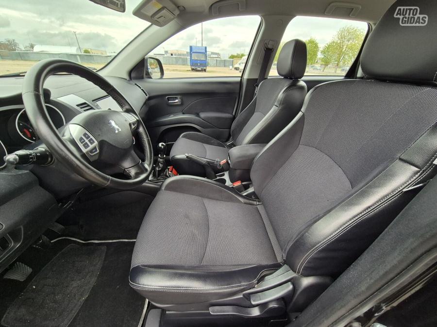 Black Peugeot 4007 2009 in Siauliai, with an engine capacity of 2.20 L and mileage of 262 thousand km for 4250 €, photo 27 on AUTOMOTO.COM.LV