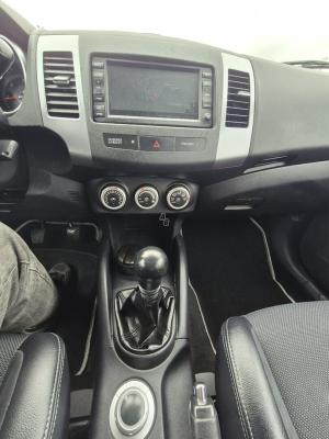 Black Peugeot 4007 2009 in Siauliai, with an engine capacity of 2.20 L and mileage of 262 thousand km for 4250 €, photo 30 on AUTOMOTO.COM.LV