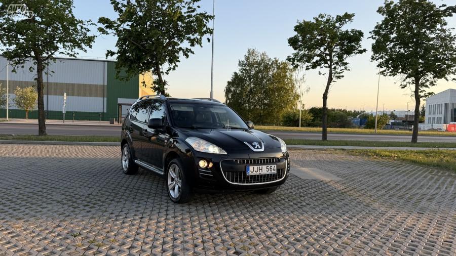 Black Peugeot 4007 2009 in Siauliai, with an engine capacity of 2.20 L and mileage of 299 thousand km for 2950 €, photo 3 on AUTOMOTO.COM.LV