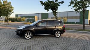 Black Peugeot 4007 2009 in Siauliai, with an engine capacity of 2.20 L and mileage of 299 thousand km for 2950 €, photo 5 on AUTOMOTO.COM.LV