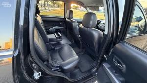 Black Peugeot 4007 2009 in Siauliai, with an engine capacity of 2.20 L and mileage of 299 thousand km for 2950 €, photo 11 on AUTOMOTO.COM.LV