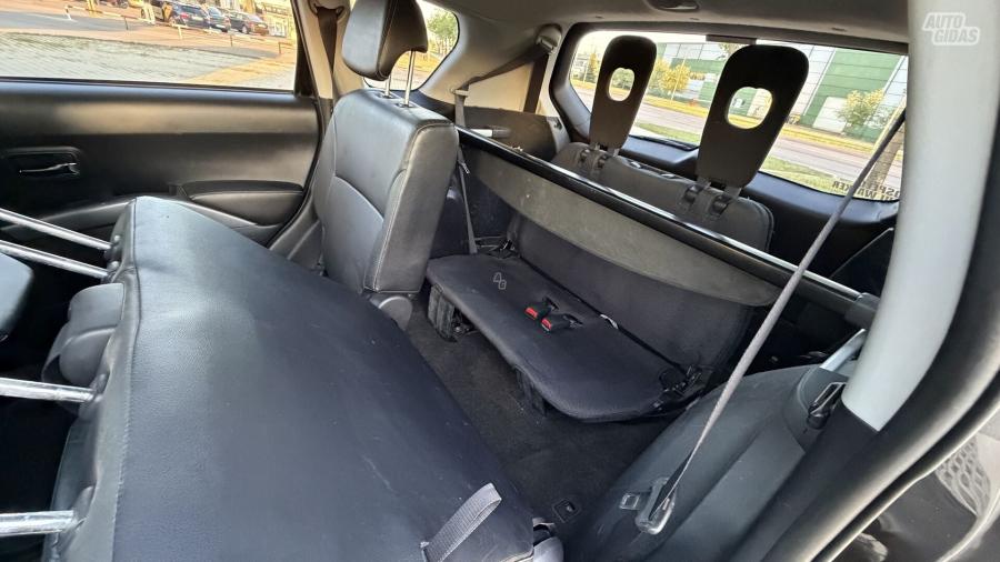 Black Peugeot 4007 2009 in Siauliai, with an engine capacity of 2.20 L and mileage of 299 thousand km for 2950 €, photo 14 on AUTOMOTO.COM.LV