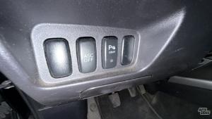 Black Peugeot 4007 2009 in Siauliai, with an engine capacity of 2.20 L and mileage of 299 thousand km for 2950 €, photo 16 on AUTOMOTO.COM.LV