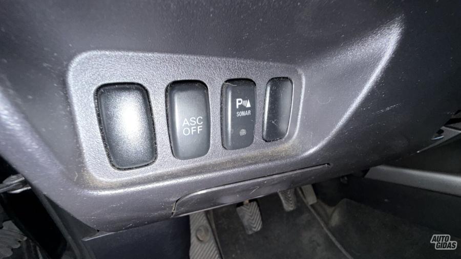 Black Peugeot 4007 2009 in Siauliai, with an engine capacity of 2.20 L and mileage of 299 thousand km for 2950 €, photo 16 on AUTOMOTO.COM.LV
