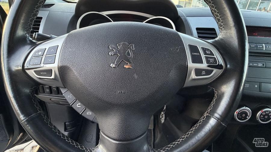 Black Peugeot 4007 2009 in Siauliai, with an engine capacity of 2.20 L and mileage of 299 thousand km for 2950 €, photo 20 on AUTOMOTO.COM.LV