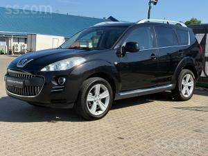 Black Peugeot 4007 2009 in Liepaja, with an engine capacity of 2.20 L and mileage of 347 thousand km for 2850 €, photo 9 on AUTOMOTO.COM.LV