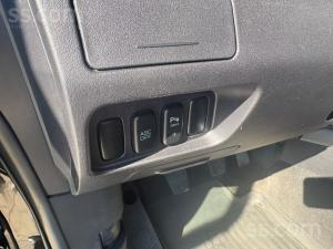 Black Peugeot 4007 2009 in Liepaja, with an engine capacity of 2.20 L and mileage of 347 thousand km for 2850 €, photo 13 on AUTOMOTO.COM.LV