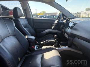 Black Peugeot 4007 2009 in Liepaja, with an engine capacity of 2.20 L and mileage of 347 thousand km for 2850 €, photo 20 on AUTOMOTO.COM.LV