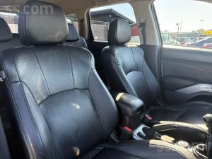 Black Peugeot 4007 2009 in Liepaja, with an engine capacity of 2.20 L and mileage of 347 thousand km for 2850 €, photo 21 on AUTOMOTO.COM.LV