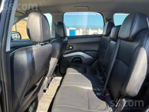 Black Peugeot 4007 2009 in Liepaja, with an engine capacity of 2.20 L and mileage of 347 thousand km for 2850 €, photo 22 on AUTOMOTO.COM.LV