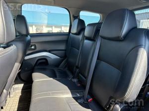 Black Peugeot 4007 2009 in Liepaja, with an engine capacity of 2.20 L and mileage of 347 thousand km for 2850 €, photo 23 on AUTOMOTO.COM.LV