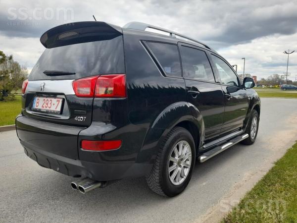 Черный Пежо 4007 2009 в Даугавпилс, объемом двигателя 2.20 л и пробегом 260 тыс. км за 4990 €, фото 5 на AUTOMOTO.COM.LV