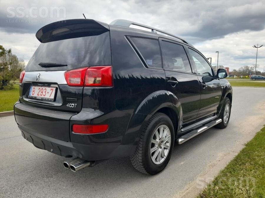 Melns Peugeot 4007 2009 Daugavpils, ar dzinēja tilpumu 2.20 L un nobraukumu 260 tūkst. km par 4990 €, foto 6 vietnē AUTOMOTO.COM.LV