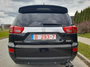 Melns Peugeot 4007 2009 Daugavpils, ar dzinēja tilpumu 2.20 L un nobraukumu 260 tūkst. km par 4990 €, foto 7 vietnē AUTOMOTO.COM.LV