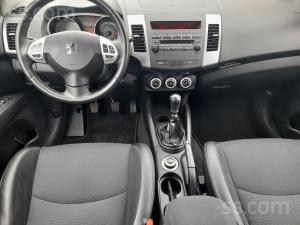 Melns Peugeot 4007 2009 Daugavpils, ar dzinēja tilpumu 2.20 L un nobraukumu 260 tūkst. km par 4990 €, foto 11 vietnē AUTOMOTO.COM.LV