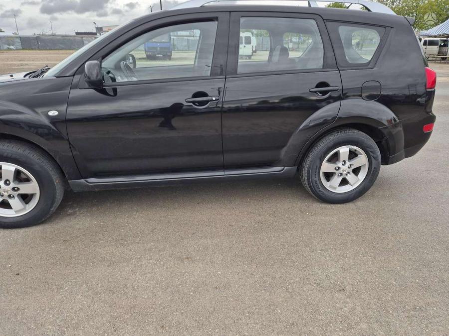 Melns Peugeot 4007 2009 Šauļi, ar dzinēja tilpumu 2.20 L un nobraukumu 262 tūkst. km par 4250 €, foto 4 vietnē AUTOMOTO.COM.LV