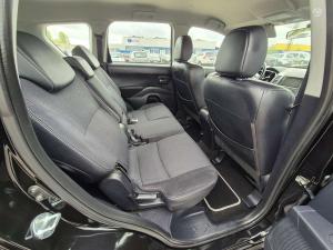 Melns Peugeot 4007 2009 Šauļi, ar dzinēja tilpumu 2.20 L un nobraukumu 262 tūkst. km par 4250 €, foto 22 vietnē AUTOMOTO.COM.LV