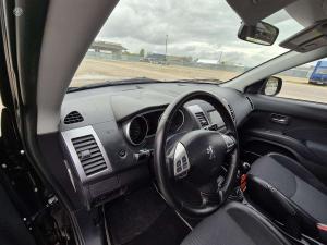 Melns Peugeot 4007 2009 Šauļi, ar dzinēja tilpumu 2.20 L un nobraukumu 262 tūkst. km par 4250 €, foto 26 vietnē AUTOMOTO.COM.LV