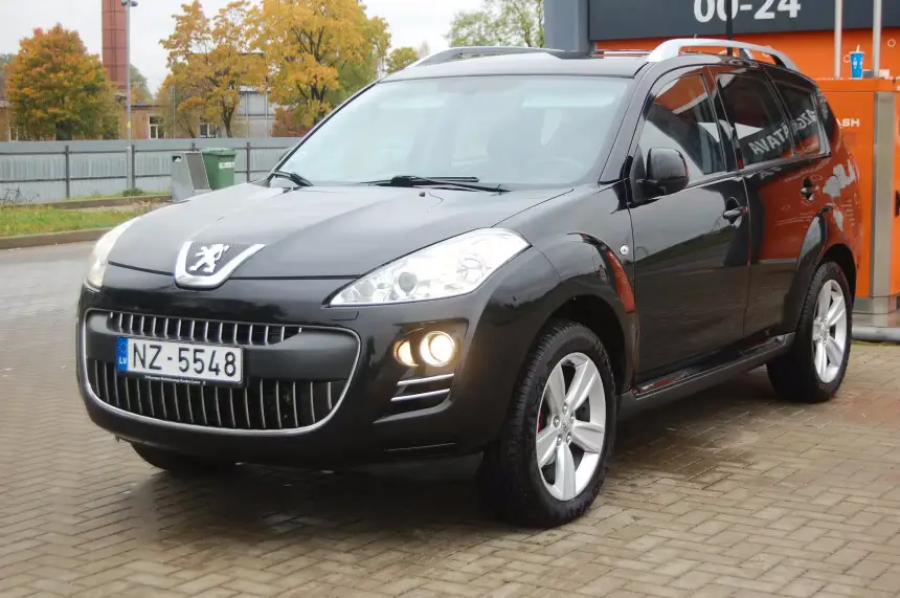 Melns Peugeot 4007 2009 Jēkabpils, ar dzinēja tilpumu 2.20 L un nobraukumu 247 tūkst. km par 5700 €, foto 4 vietnē AUTOMOTO.COM.LV