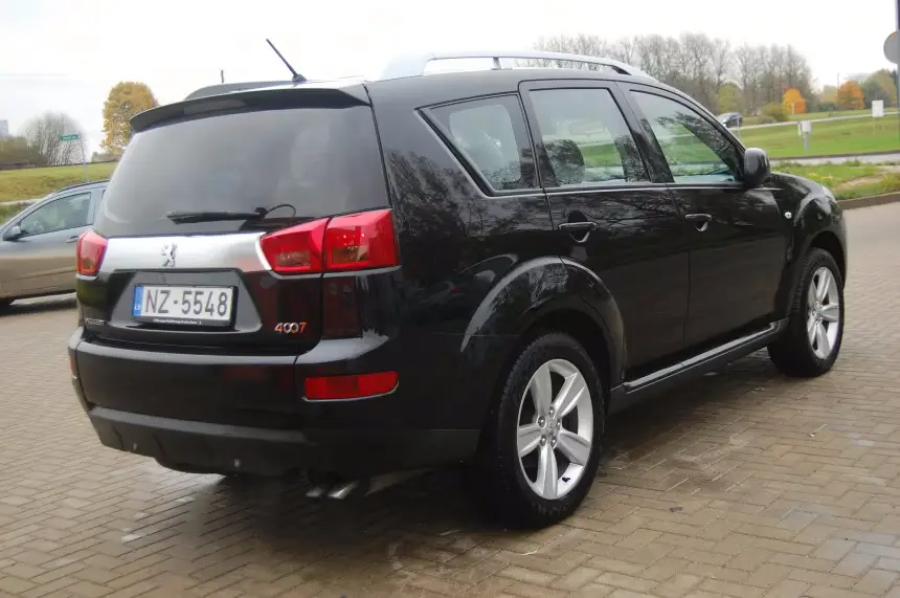 Melns Peugeot 4007 2009 Jēkabpils, ar dzinēja tilpumu 2.20 L un nobraukumu 247 tūkst. km par 5700 €, foto 7 vietnē AUTOMOTO.COM.LV