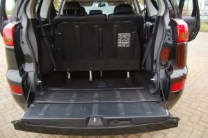 Melns Peugeot 4007 2009 Jēkabpils, ar dzinēja tilpumu 2.20 L un nobraukumu 247 tūkst. km par 5700 €, foto 13 vietnē AUTOMOTO.COM.LV