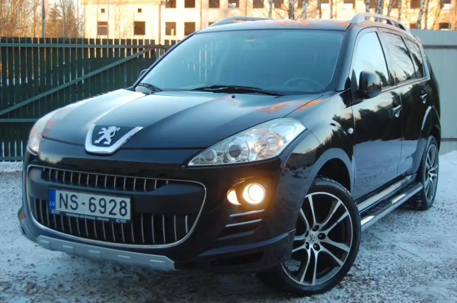Black Peugeot 4007 2009 in Jekabpils, with an engine capacity of 2.20 L and mileage of 214 thousand km for 6790 €, photo 1 on AUTOMOTO.COM.LV