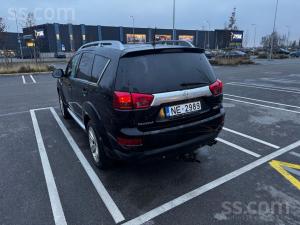 Black Peugeot 4007 2010 in Riga, with an engine capacity of 2.20 L and mileage of 359 thousand km for 4400 €, photo 2 on AUTOMOTO.COM.LV