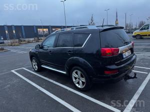 Black Peugeot 4007 2010 in Riga, with an engine capacity of 2.20 L and mileage of 359 thousand km for 4400 €, photo 7 on AUTOMOTO.COM.LV