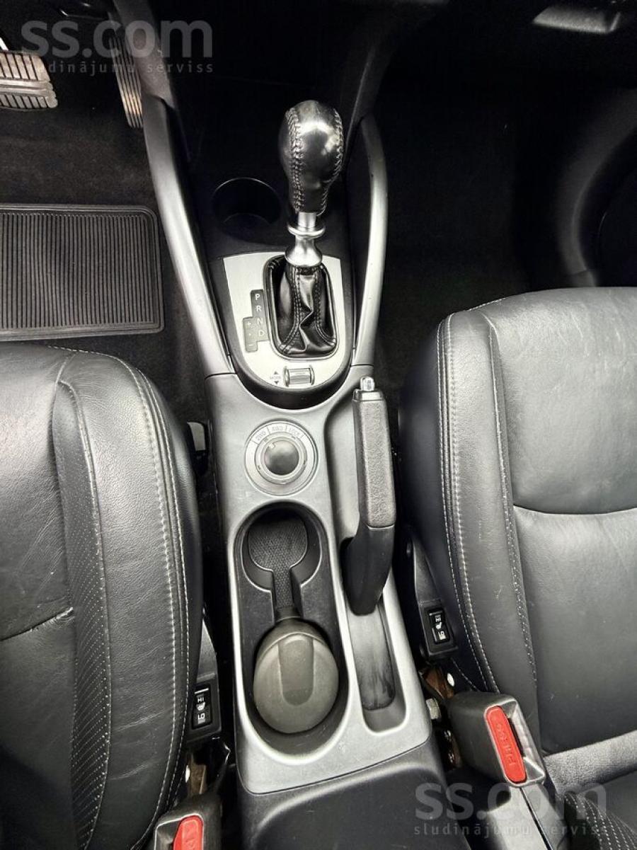 Melns Peugeot 4007 2010 Rīga, ar dzinēja tilpumu 2.20 L un nobraukumu 0 tūkst. km par 4990 €, foto 18 vietnē AUTOMOTO.COM.LV