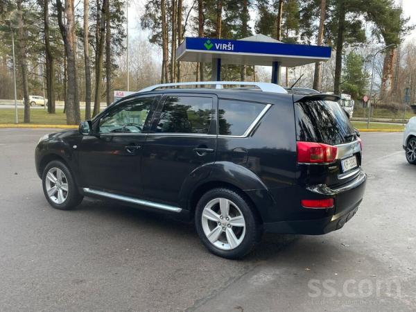 Melns Peugeot 4007 2010 Rīga, ar dzinēja tilpumu 2.20 L un nobraukumu 0 tūkst. km par 3999 €, foto 3 vietnē AUTOMOTO.COM.LV