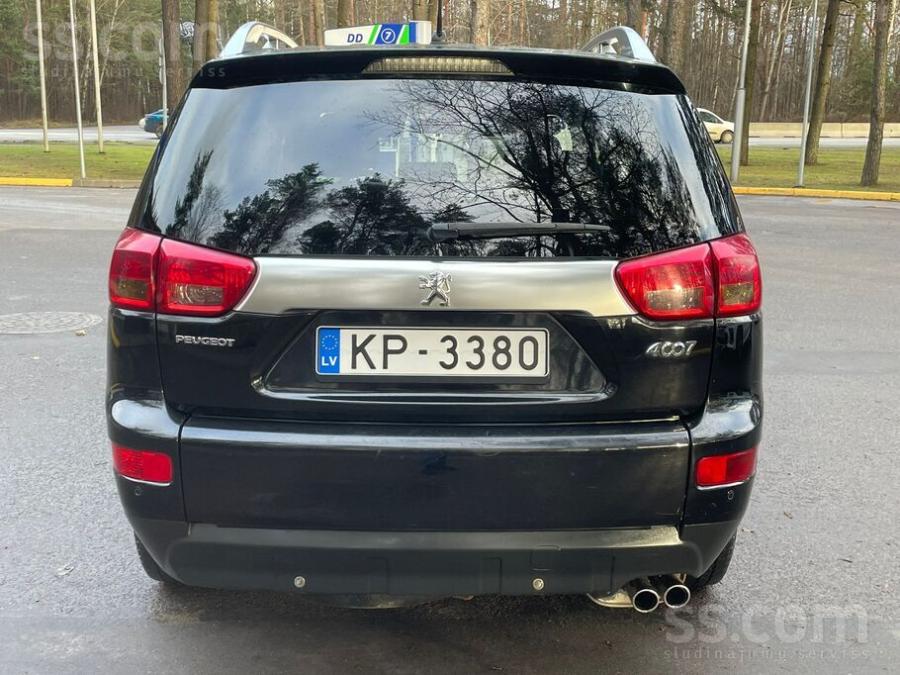 Черный Пежо 4007 2010 в Рига, объемом двигателя 2.20 л и пробегом 0 тыс. км за 3999 €, фото 5 на AUTOMOTO.COM.LV