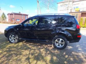 Melns Peugeot 4007 2010 Kelmė, ar dzinēja tilpumu 2.20 L un nobraukumu 210 tūkst. km par 3900 €, foto 3 vietnē AUTOMOTO.COM.LV