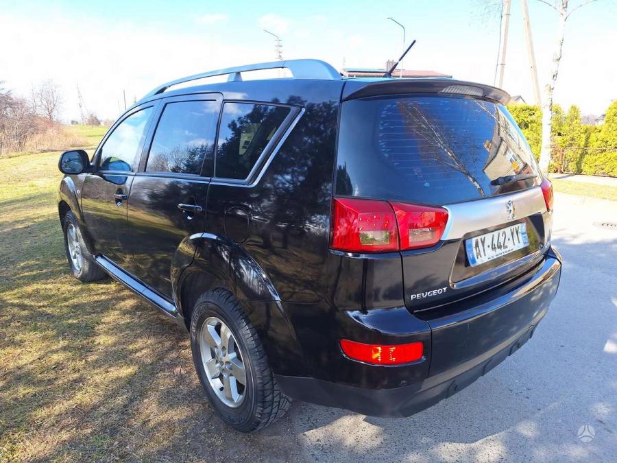 Melns Peugeot 4007 2010 Kelmė, ar dzinēja tilpumu 2.20 L un nobraukumu 210 tūkst. km par 3900 €, foto 7 vietnē AUTOMOTO.COM.LV
