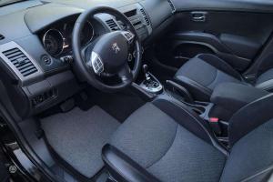 Melns Peugeot 4007 2010 Kelmė, ar dzinēja tilpumu 2.20 L un nobraukumu 210 tūkst. km par 3900 €, foto 9 vietnē AUTOMOTO.COM.LV