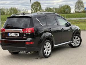 Melns Peugeot 4007 2011 Jēkabpils, ar dzinēja tilpumu 2.20 L un nobraukumu 282 tūkst. km par 6700 €, foto 3 vietnē AUTOMOTO.COM.LV