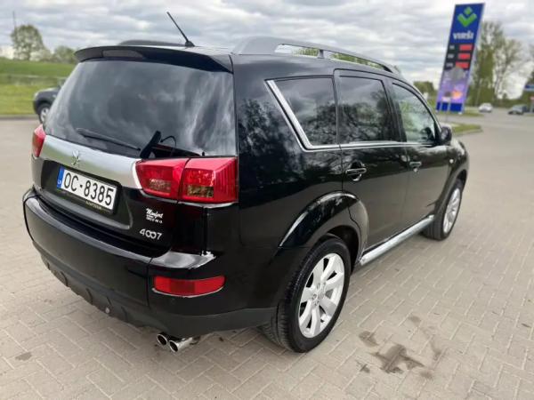 Melns Peugeot 4007 2011 Jēkabpils, ar dzinēja tilpumu 2.20 L un nobraukumu 282 tūkst. km par 6700 €, foto 6 vietnē AUTOMOTO.COM.LV