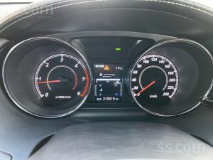 Black Peugeot 4007 2011 in Talsi, with an engine capacity of 2.20 L and mileage of 216 thousand km for 7999 €, photo 10 on AUTOMOTO.COM.LV