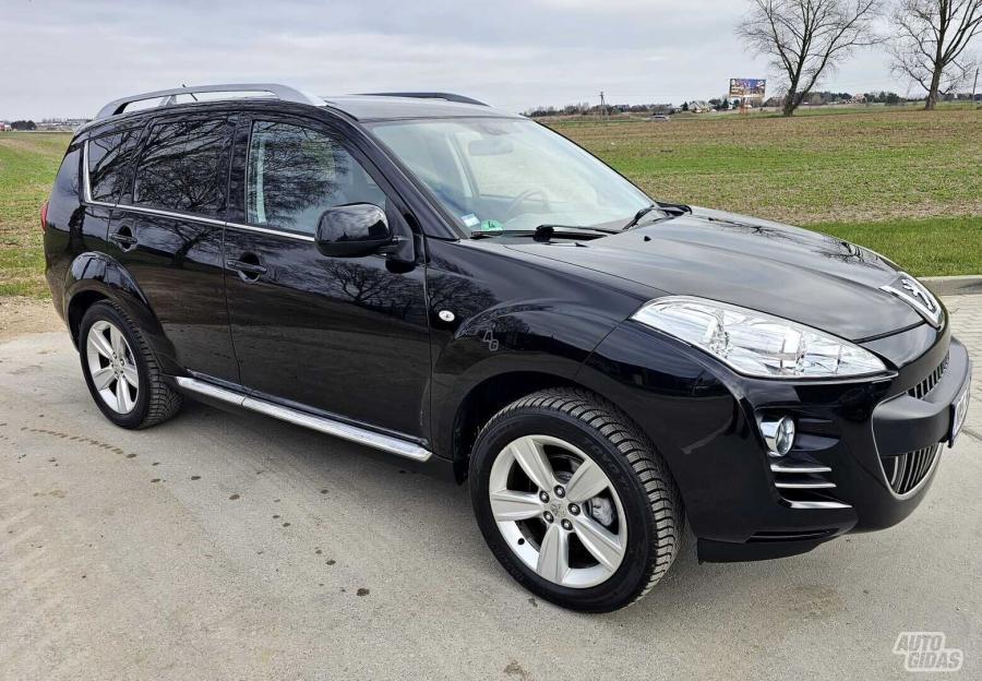 Black Peugeot 4007 2012 in Kretinga, with an engine capacity of 2.20 L and mileage of 267 thousand km for 5799 €, photo 4 on AUTOMOTO.COM.LV
