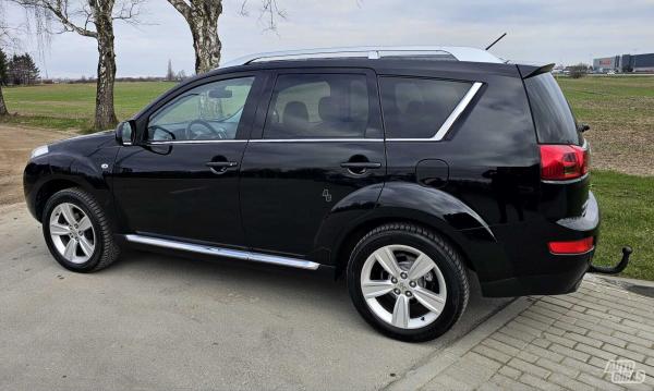 Melns Peugeot 4007 2012 Kretinga, ar dzinēja tilpumu 2.20 L un nobraukumu 267 tūkst. km par 5799 €, foto 5 vietnē AUTOMOTO.COM.LV